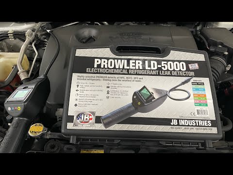How to find a Freon (refrigerant) leak in a car and recharge it