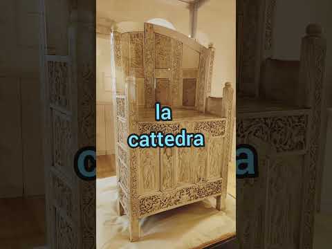 cosa non può mancare in una cattedrale? #viaggio #viaggi #viaggiare #shorts