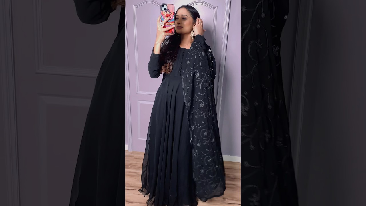 Code : FB L279 . For order check the link given in bio ✅ #fashionbookstudio