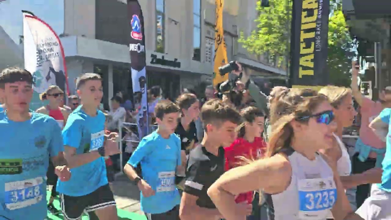 Λαρισαίοι το διασκέδασαν τρέχοντας στο Fun Run 3χλμ - Μαζι τους ο ...