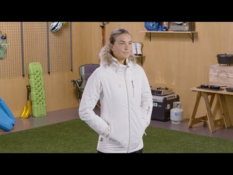 How To Choose: Waterproof & Rainwear Clothing - Stay Warm & Dry Outdoors