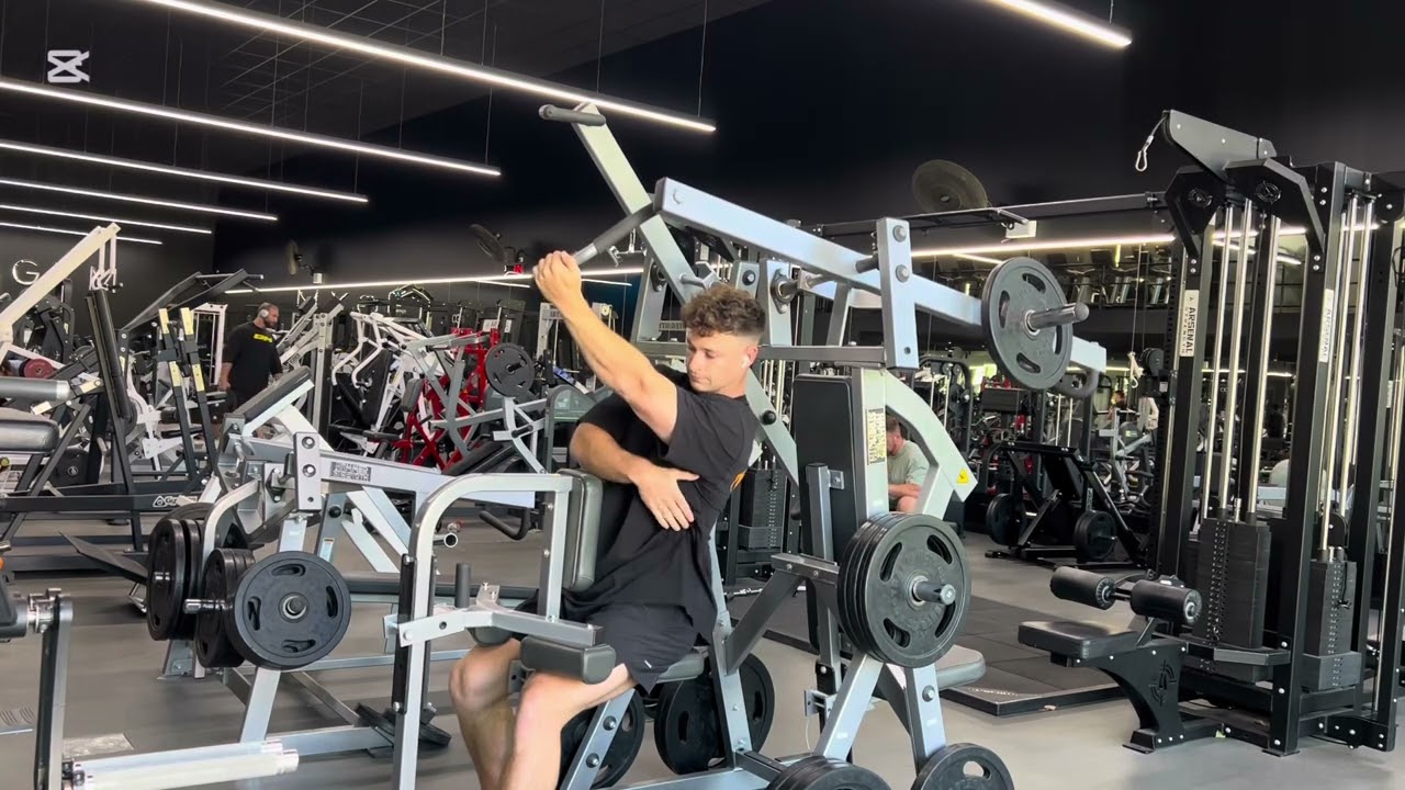 Exercise Tutorial - Unilateral Plate Loaded Lat Pulldown