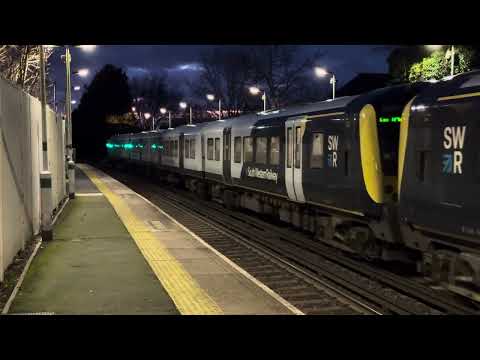 Class 450 - South Western Railway - Ashtead Station - 21st December 2023