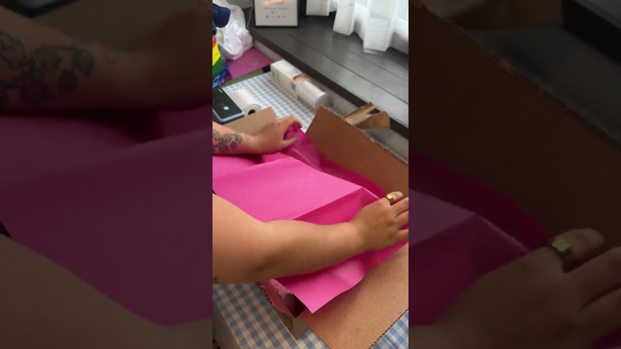 this is everything you need to know about shipping Depop orders to lead you to a 5 star review!