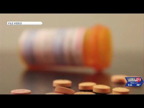 Tuition-free pharmacy tech course aims to fill need, help students succeed