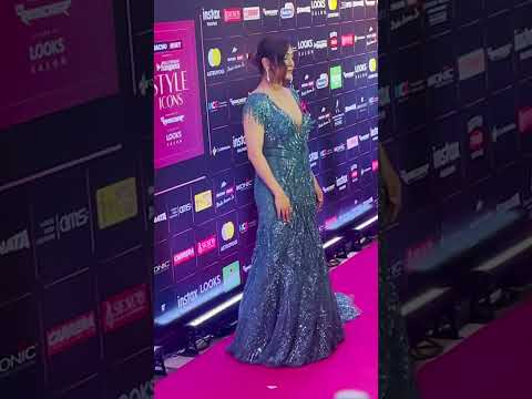 Style Icon Neeti Mohan at Bollywood Hungama Style Icon Awards