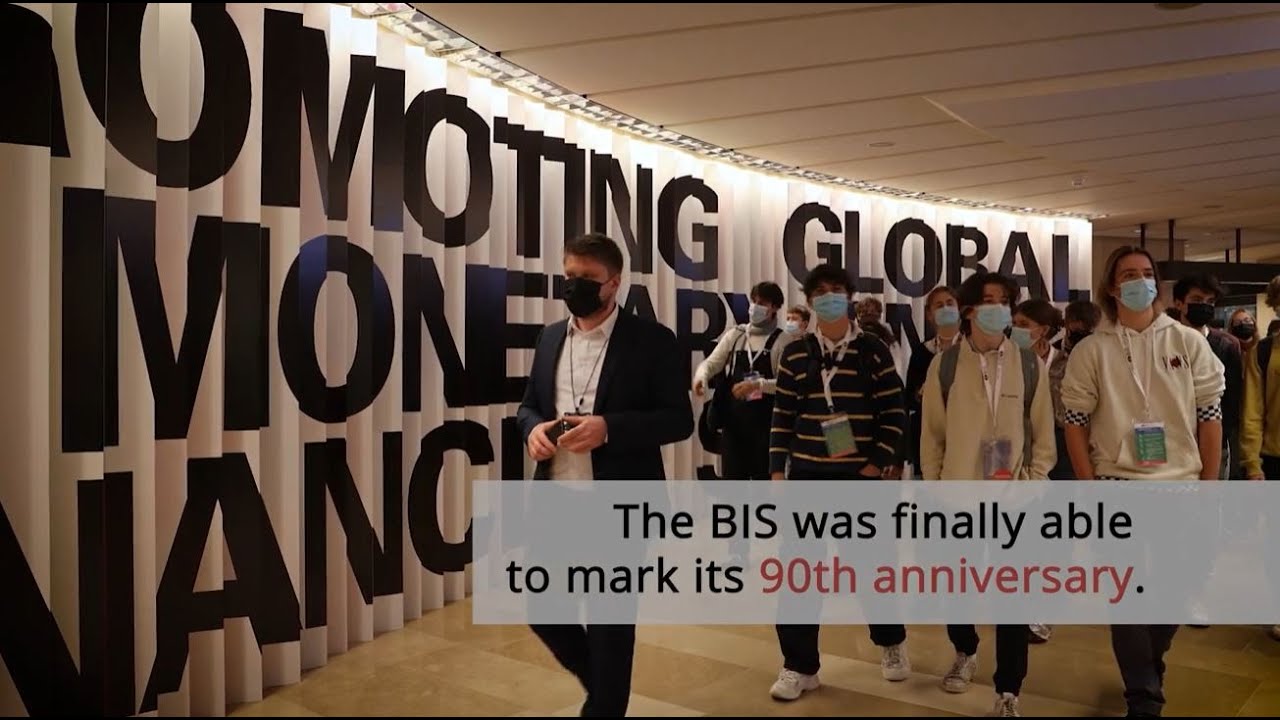 BIS Annual Report 2021/22
