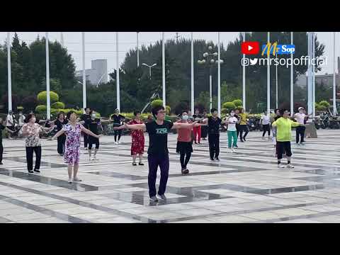 Traditional Dance by Chinese Middle aged women