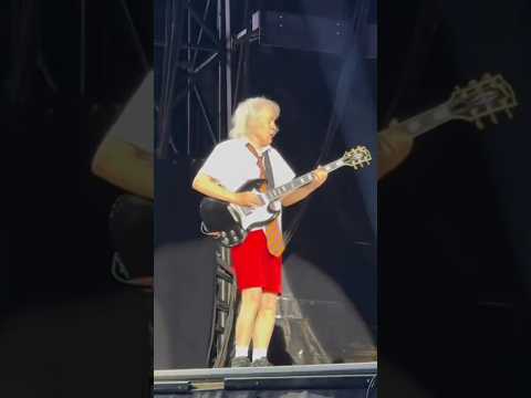 AC/DC in Chicago — “Riff Raff” blasts through Soldier Field like a runaway train! ⚡🔥 #ACDC #Chicago