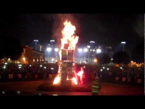 Beat ‘SC Bonfire & Rally 2012 – UCLA Bruin Blog