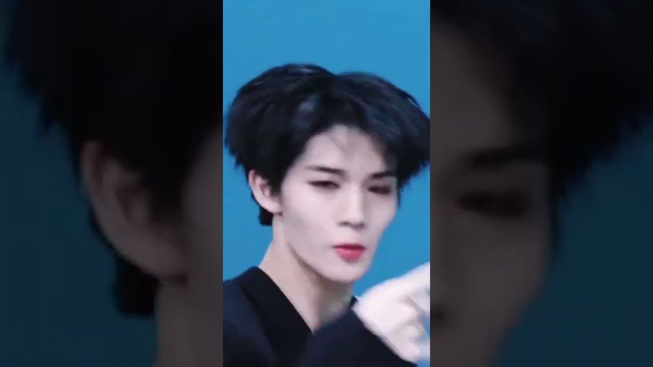 You should away, It's BAE JINYOUNG!!