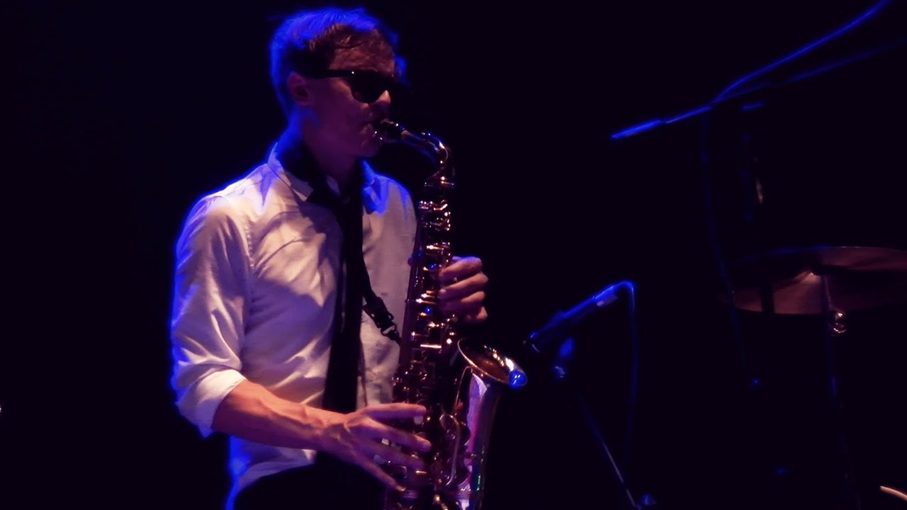 Jungle Boogie (Pulp Fiction - Kool & The Gang Cover) - Live in Rosario -