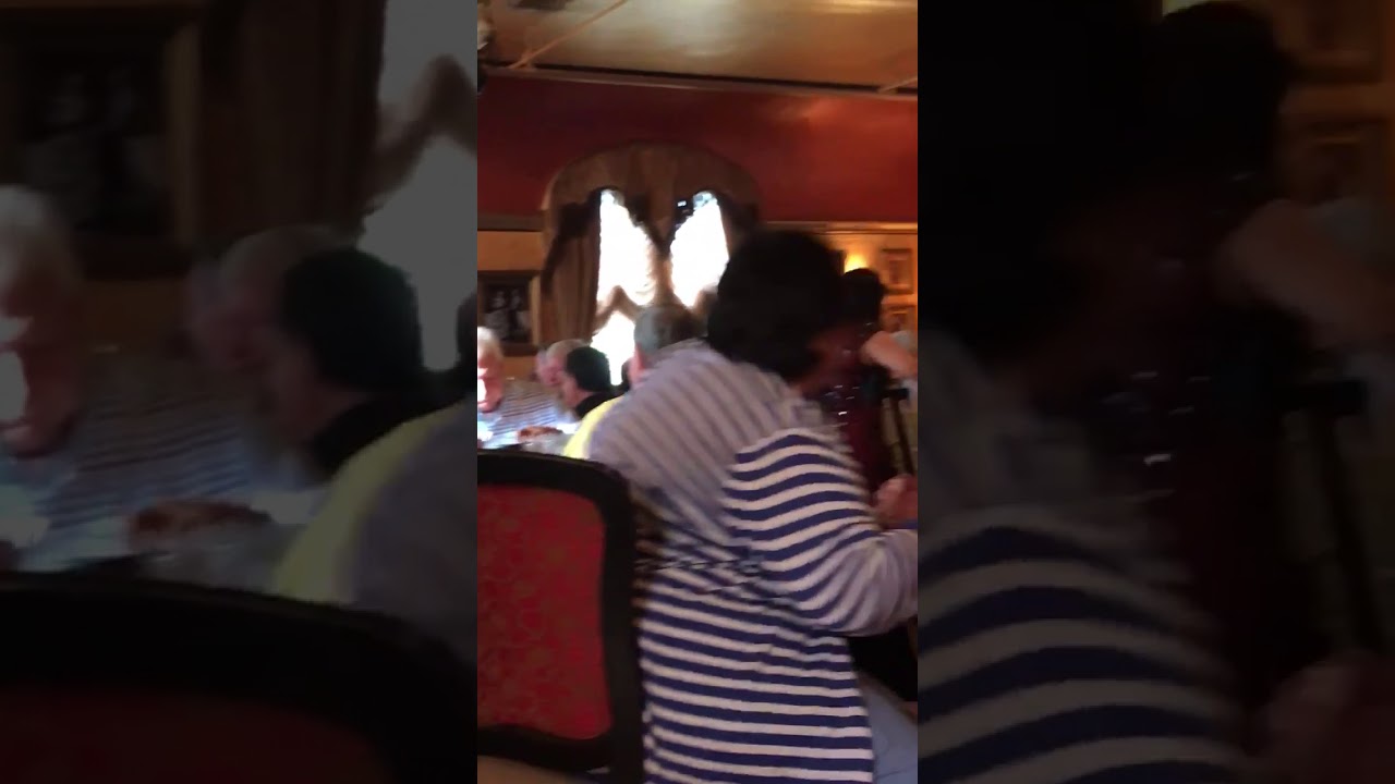 Hire Lee Stevens - Karaoke Singer in your area, | GigSalad