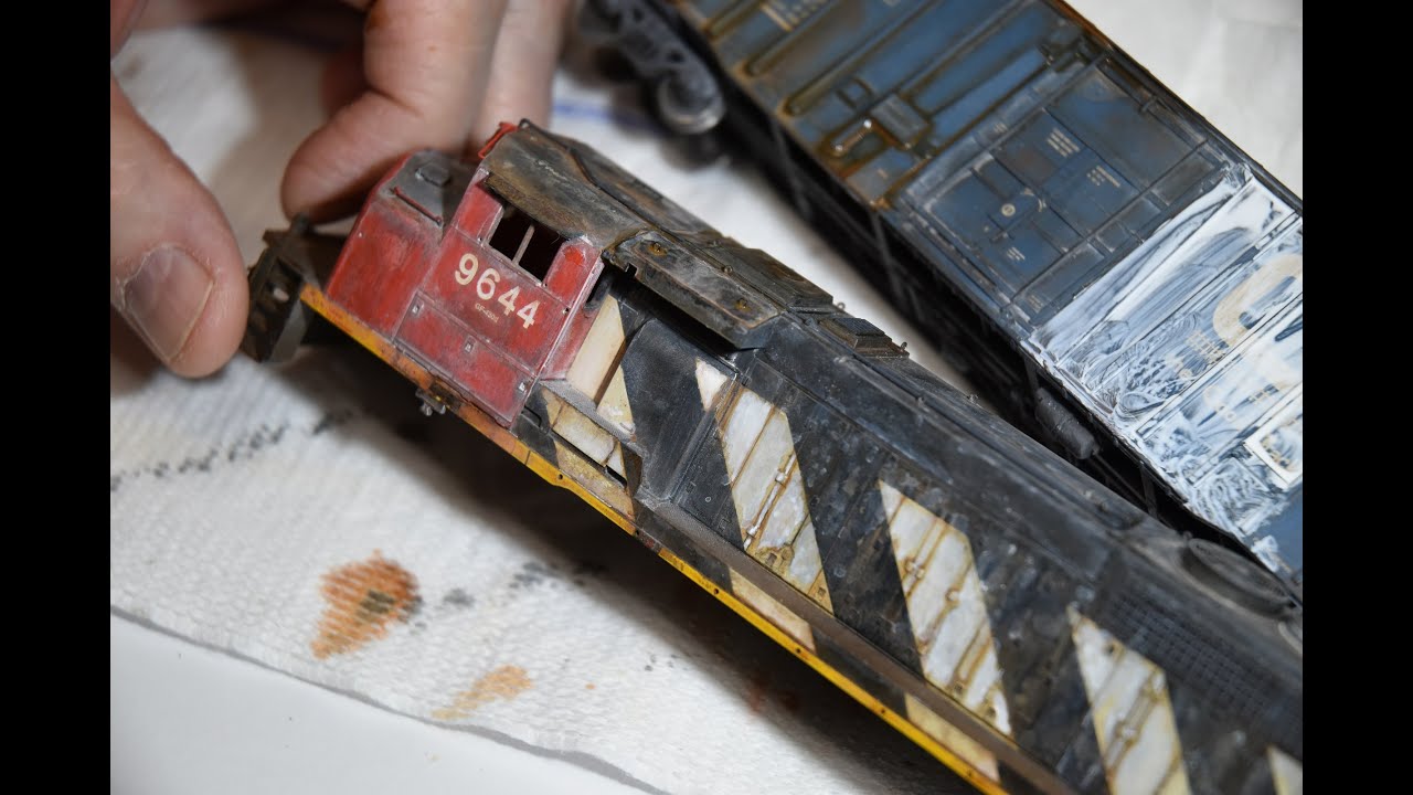 Using Tamiya X-21 Flat Base to replicate faded paintwork on diesel ...