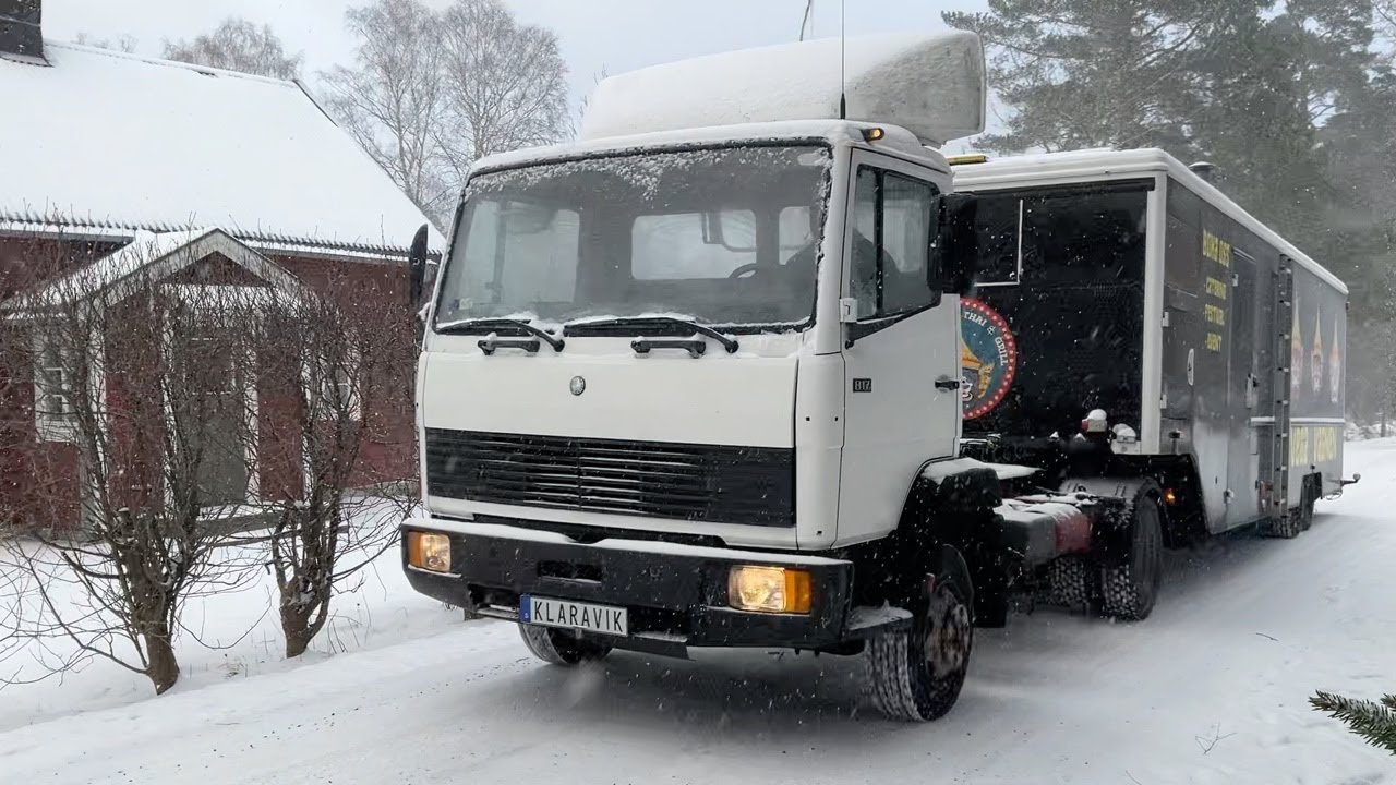 Lastbil med trailer Foodtruck / Tivolivagn Mercedes-Benz 817