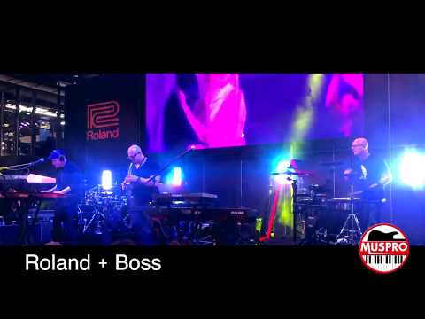 NAMM 2020: Roland + Boss Booth - Drums Keyboards Synths Aerophone Wind Instrument AE-01 AE-05 AE10G