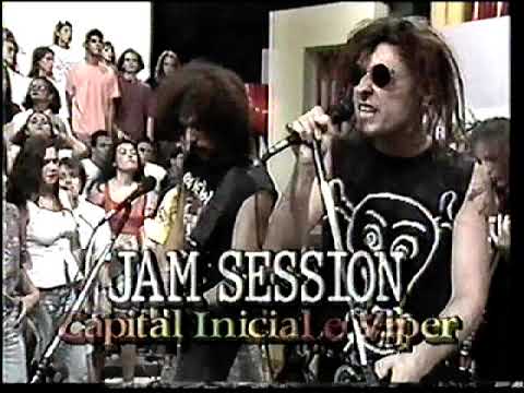 Yves Passarell: como o guitarrista do Viper entrou para o Capital Inicial