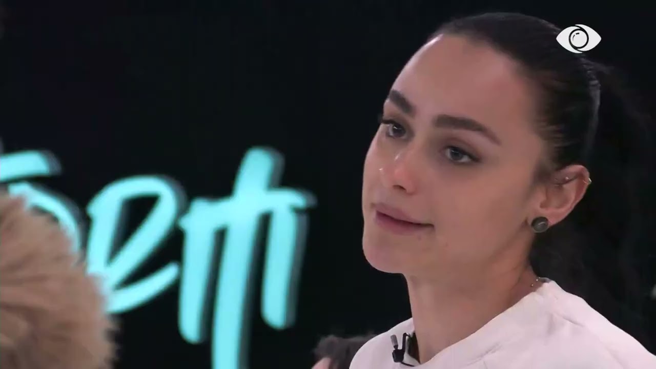 “8 Persona Plus”/ Banorët zhvillojnë provat e fundit të teatrit përpara ...