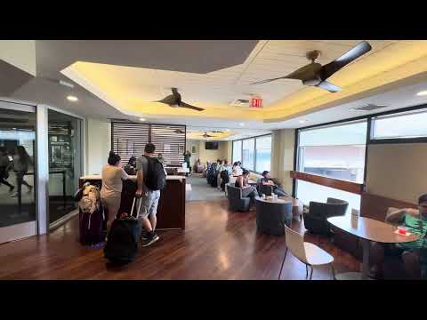 Hawaiian airlines airport lounge Maui airport