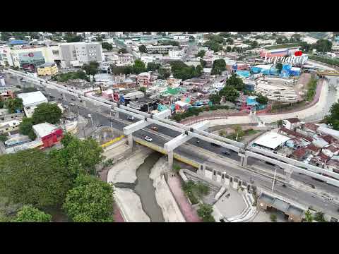 El famoso Huacal - Edificio de Oficinas Gubernamentales Juan Pablo Duarte