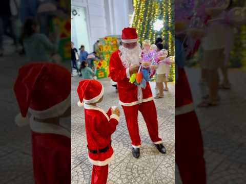 Các bạn có được ông già Noel tặng quà không? #christmas
