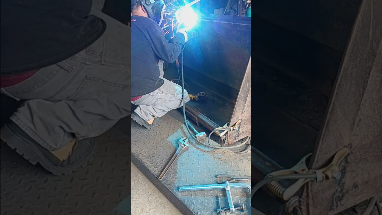 #migwelding #welderup #welding #hammertime #fabrication #rustrepairs