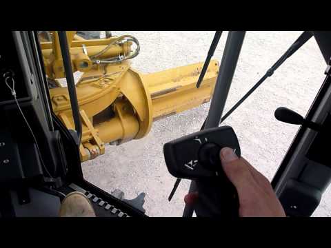 Cat 140M Motor Grader Controls