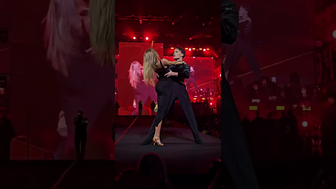 Too clean to scroll past. ✨🖤 #dance #viralshorts #musicislife