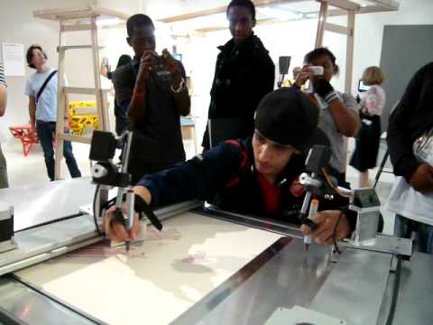 Self-portrait Machine | Hackaday