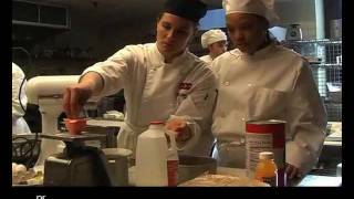 Dining Room Manager Overview | What is a dining room manager? - Zippia