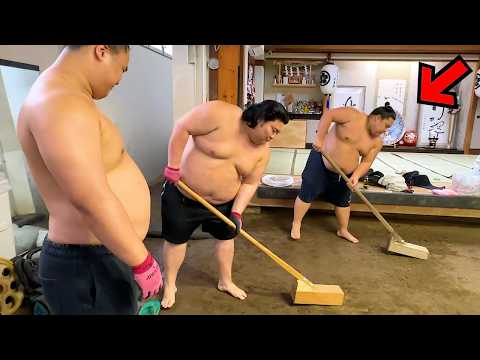 Breaking Down & Rebuilding the Dohyō (Sumo Ring) before Curry Rice 🍛