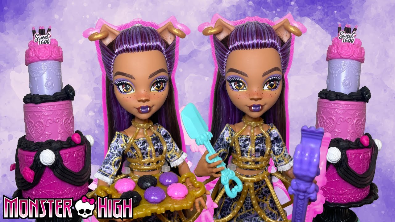 NEW Scary Sweet Birthday Cake Kit CLAWDEEN WOLF Doll Unboxing & Review!
