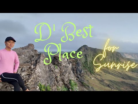 My favorite getaway in Itbayat, Batanes #batanes #rapangcliff