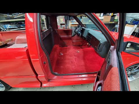 Installing an ACC carpet kit in a 1989 Chevy S10 Cameo minitruck. Changing the interior to red.