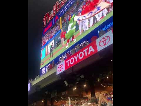Let’s keep celebrating the NL East Division Title Phillies!#ringthebell   ️