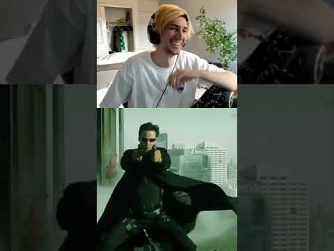 XQC REACTS TO HIS LEAGUE GAMEPLAY #twitch #xqc #reddit