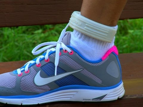 CNET News - Smart socks a step ahead with fitness data