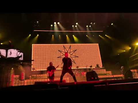 Watch: Slipknot Play First Live Show With Mysterious New Member ...
