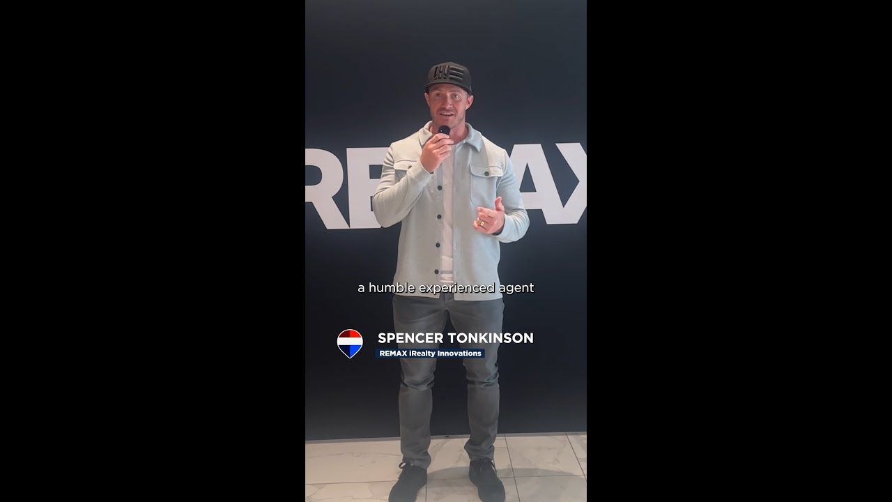 What is a REMAX Torchbearer?