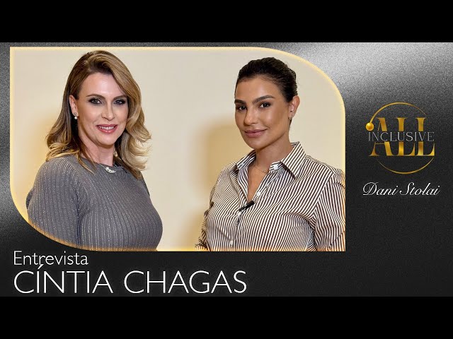 Cíntia Chagas aborda linguagem digital em evento com Dani Stolai