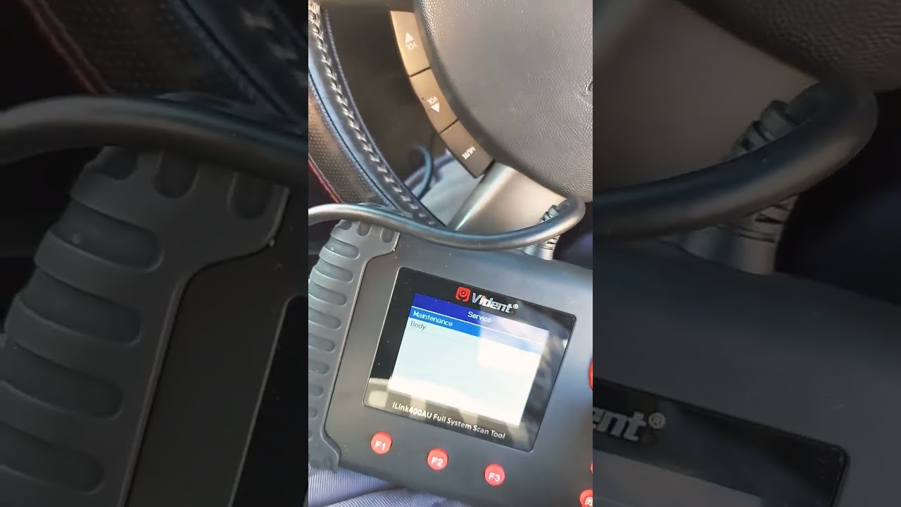 PROGRAMMING A KEY FOR A VY COMMODORE USING A VIDENT 400AU