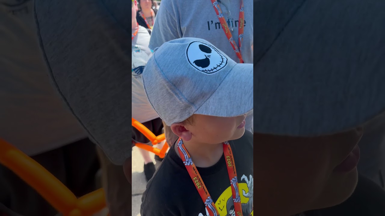 Entrance to the Flagship Spirit Halloween Store.  Megaphone intro! #halloween #spirithalloween