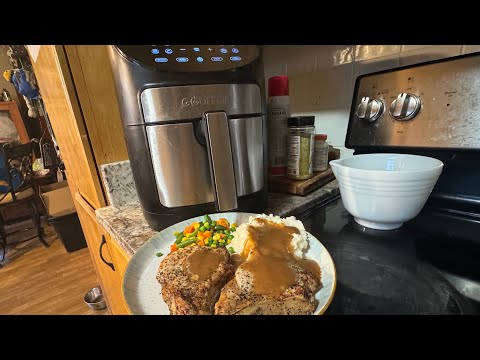 Costco’s Gourmia Air fryer bone in pork chops.