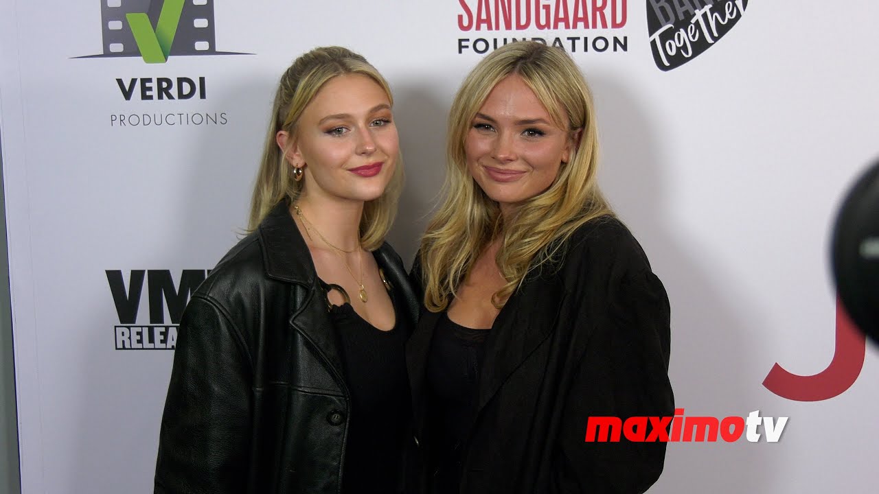 Alyvia Alyn Lind and Natalie Alyn Lind 