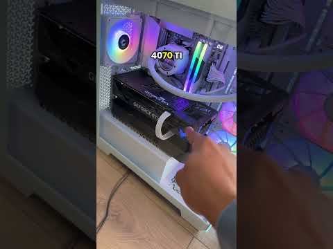Using an RTX 5090 as a secondary GPU… #c#carterpcst#techt#techtoktechfacts #gpu #5090 #nvidia