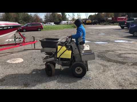Ride on fertilizer spreader | For Sale | Online Auction at Orbitbid.com
