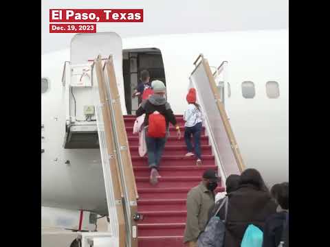 Texas Flies Migrants To Chicago After Southern Border Surge