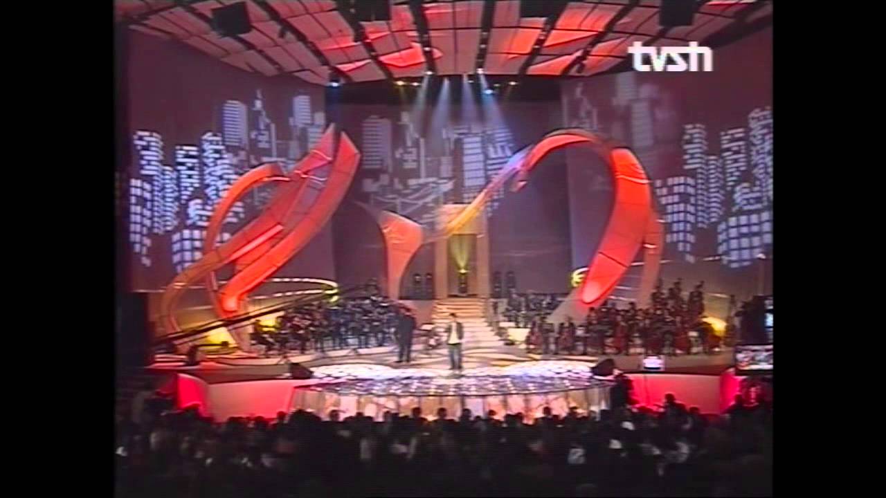 Festivali i Këngës #44: Besart Halimi - "Loja dashuri"