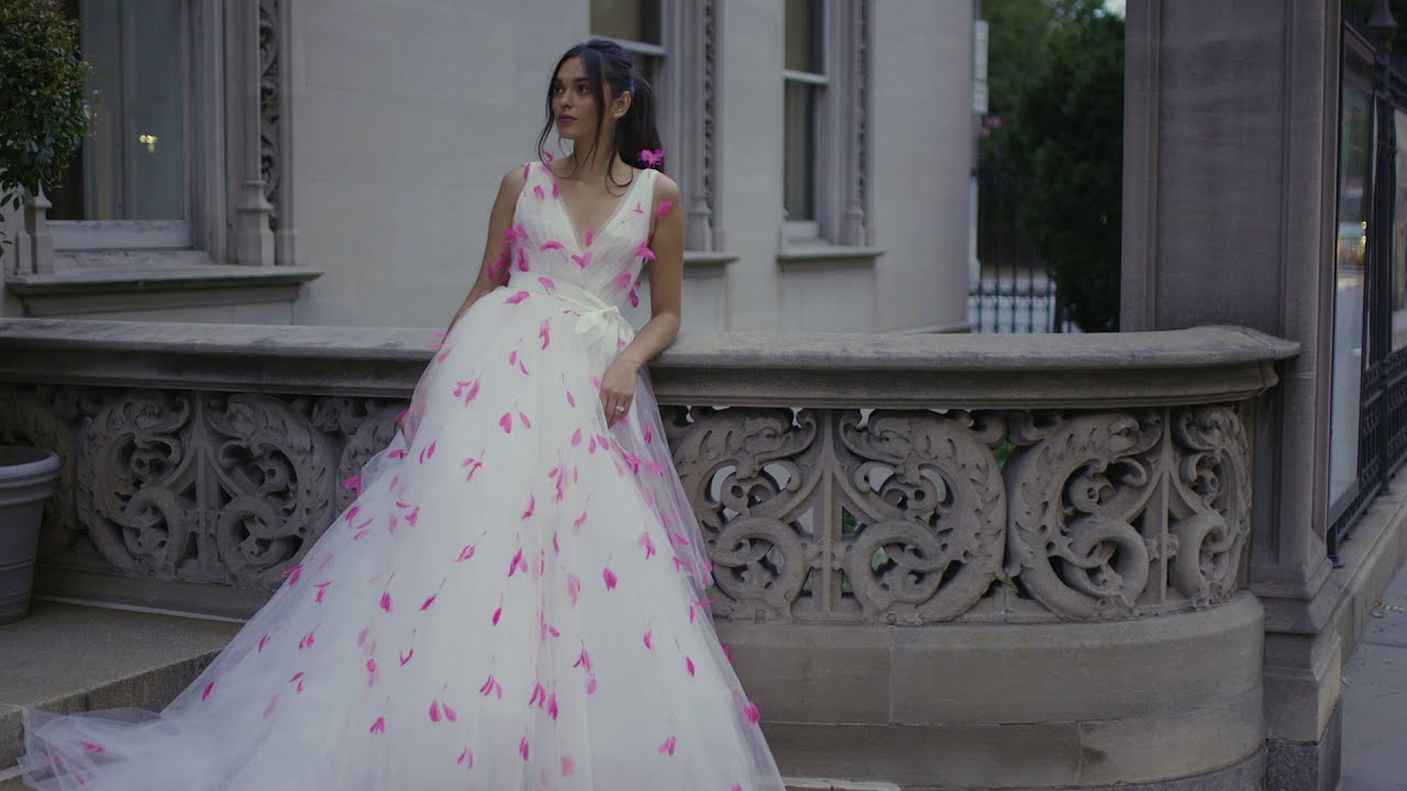 Monique Lhuillier Fall 2021 Bridal