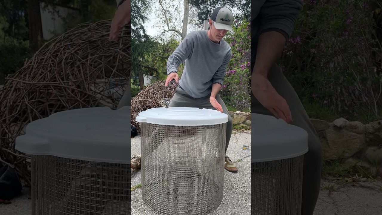 The simplest compost bin.